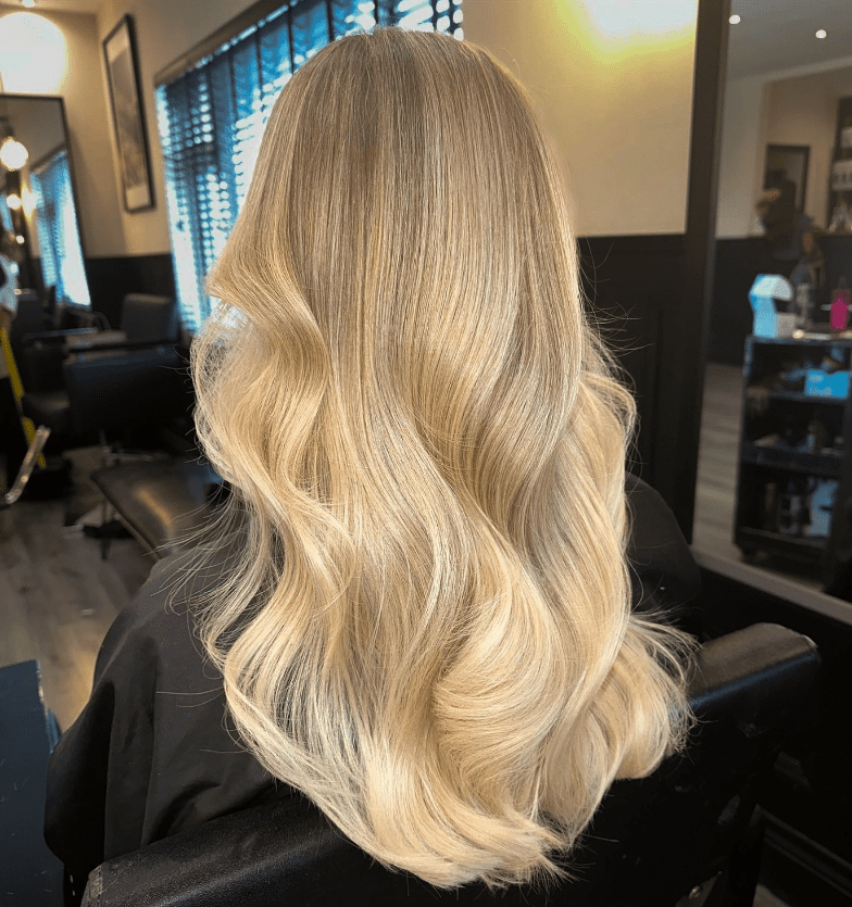 30 Irresistible Butter Blonde Hair Inspirations