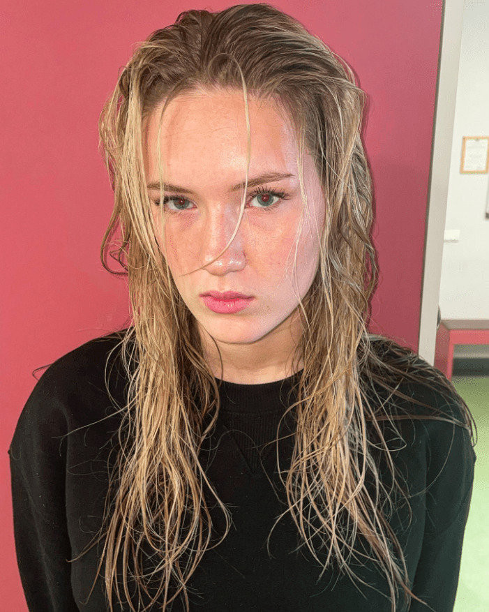 30 Stunning Wet Hair Styles - Inspiring Hairstyles