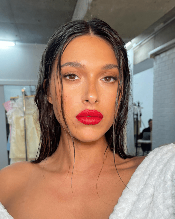 30 Stunning Wet Hair Styles - Inspiring Hairstyles