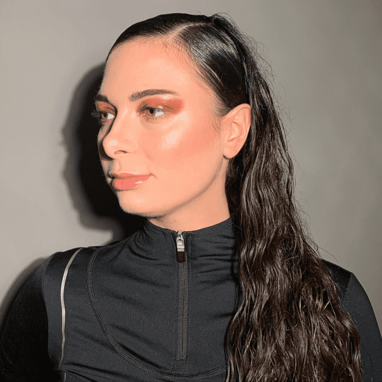 30 Stunning Wet Hair Styles - Inspiring Hairstyles
