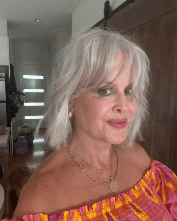 26 Short Hairstyles For Women Over 60 That Defy Age