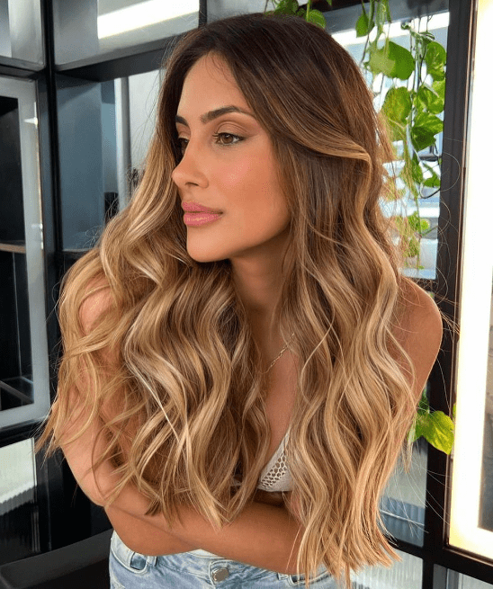 35 Beachy Hairstyles To Channel Your Inner Beach Babe