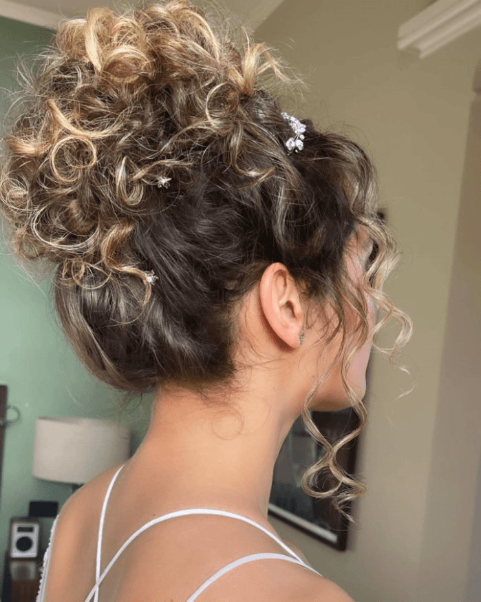 24 Elegant Updos For Curly Hair - Inspiring Hairstyles