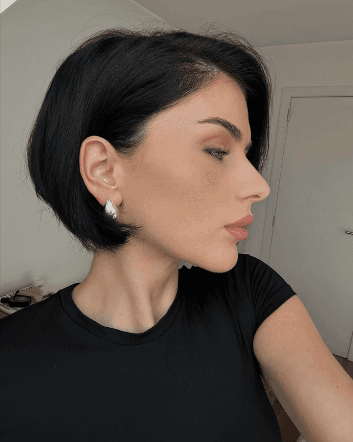 26 Iconic Bixie 90s Haircuts Making A Comeback