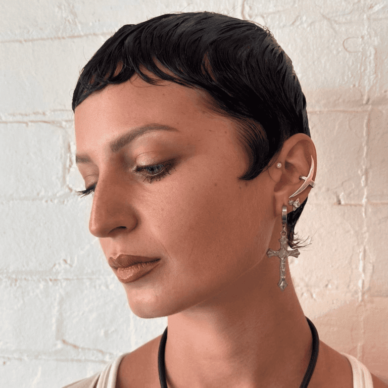 26 Pixie Haircuts For Round Faces - Inspiring Hairstyles