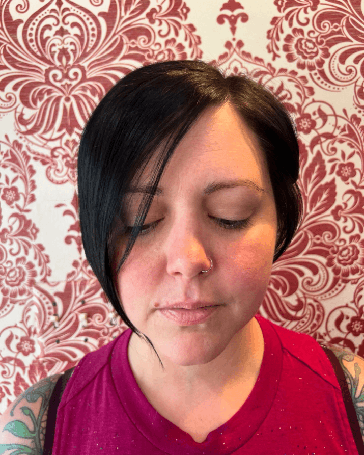 26 Pixie Haircuts For Round Faces - Inspiring Hairstyles