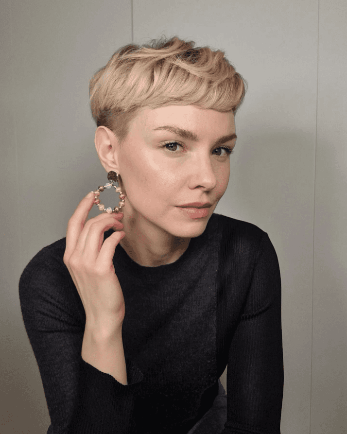 26 Pixie Haircuts For Round Faces - Inspiring Hairstyles