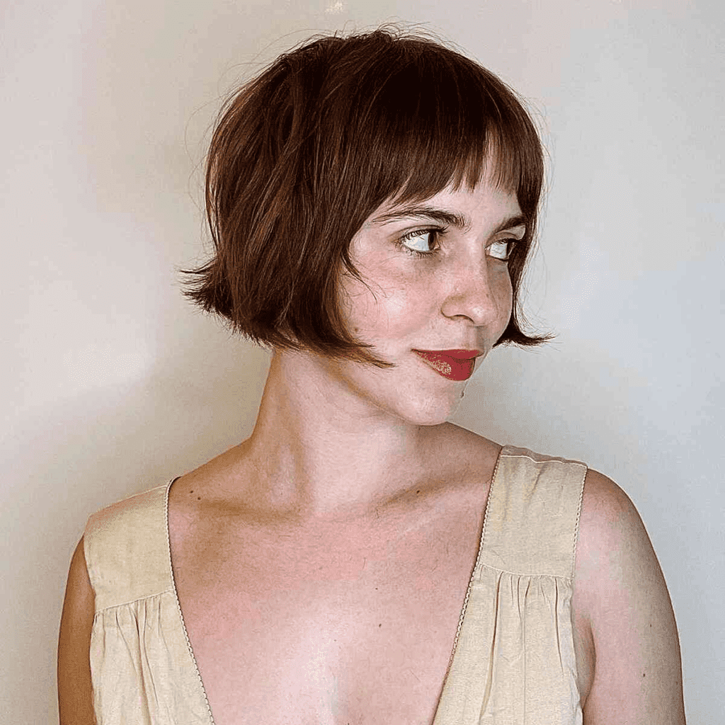30 Short Haircuts For Thick Hair - Inspiring Hairstyles