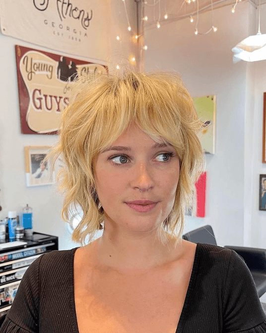 22 Short Wavy Haircuts You’ll Love - Inspiring Hairstyles