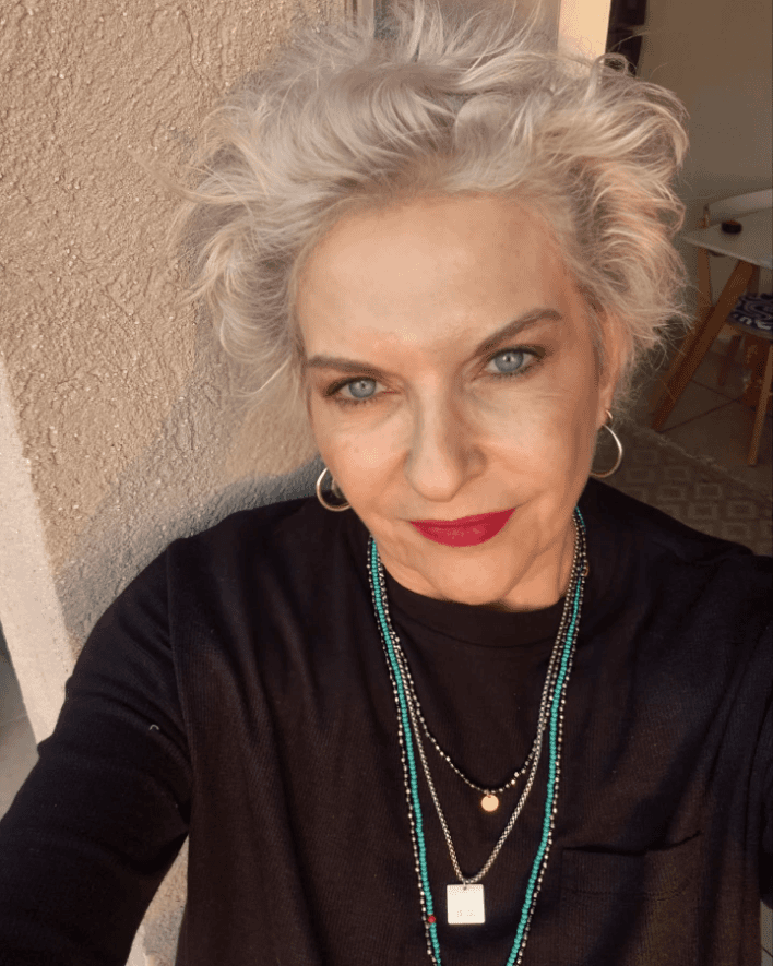 21 Healthy Hair For Women Over 60 - Inspiring Hairstyles