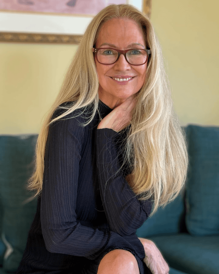21 Healthy Hair For Women Over 60 - Inspiring Hairstyles