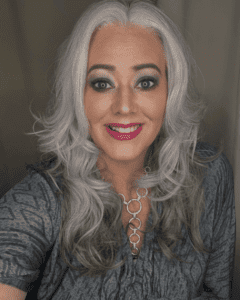 16 Curls In Gray That Totally Glow - Inspiring Hairstyles