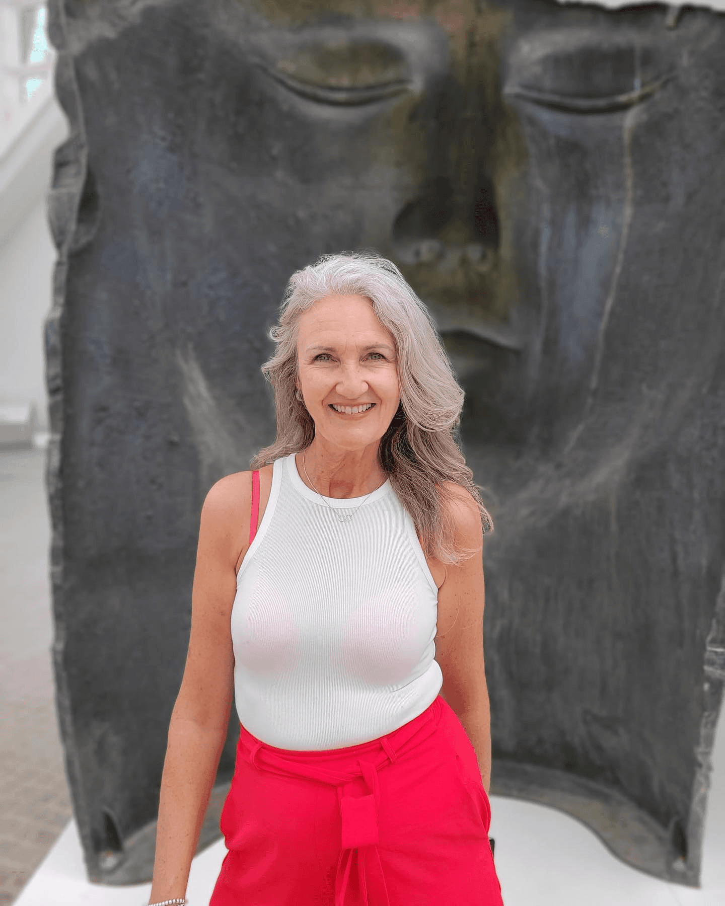 17 Seaside Hair Options For Graceful Women 60+