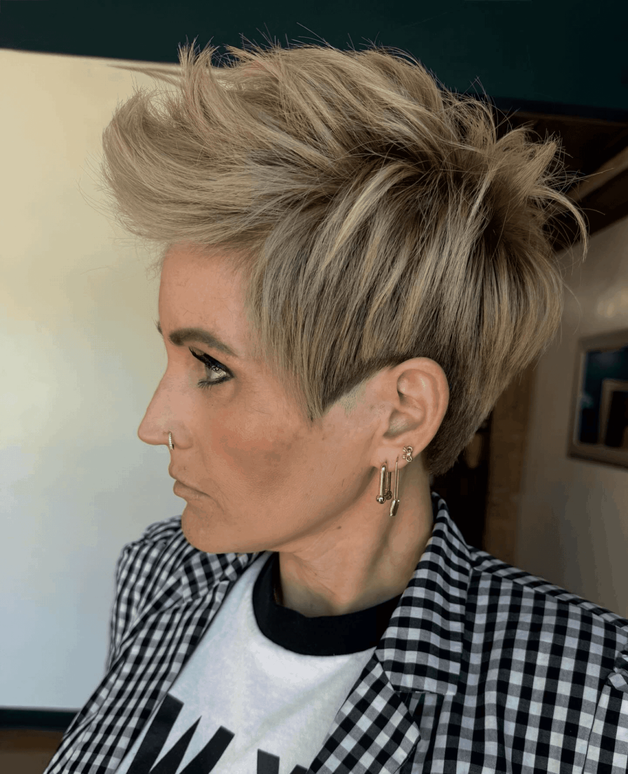 19 Wavy Pixie Hairstyles That Add Fun Texture And Movement
