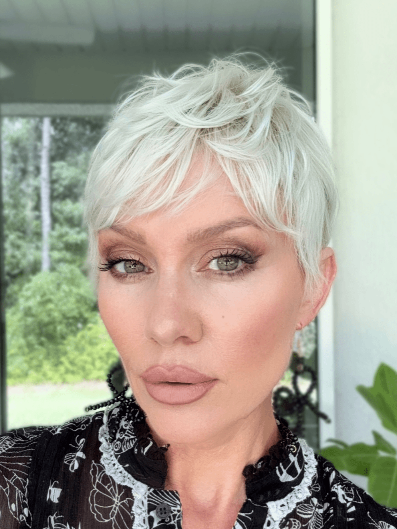 17 Chic Pixie Haircuts To Inspire Your Next Look