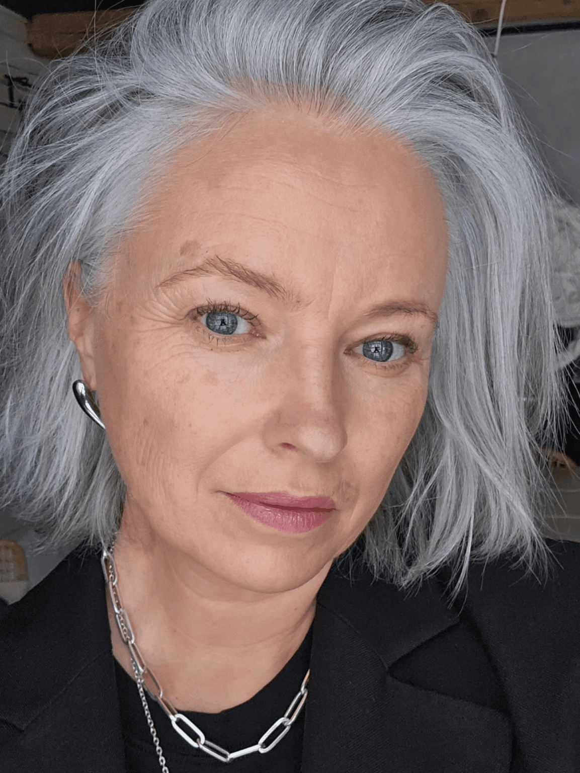 17 Messy Bob Hairstyles That Add Volume Without Styling Effort